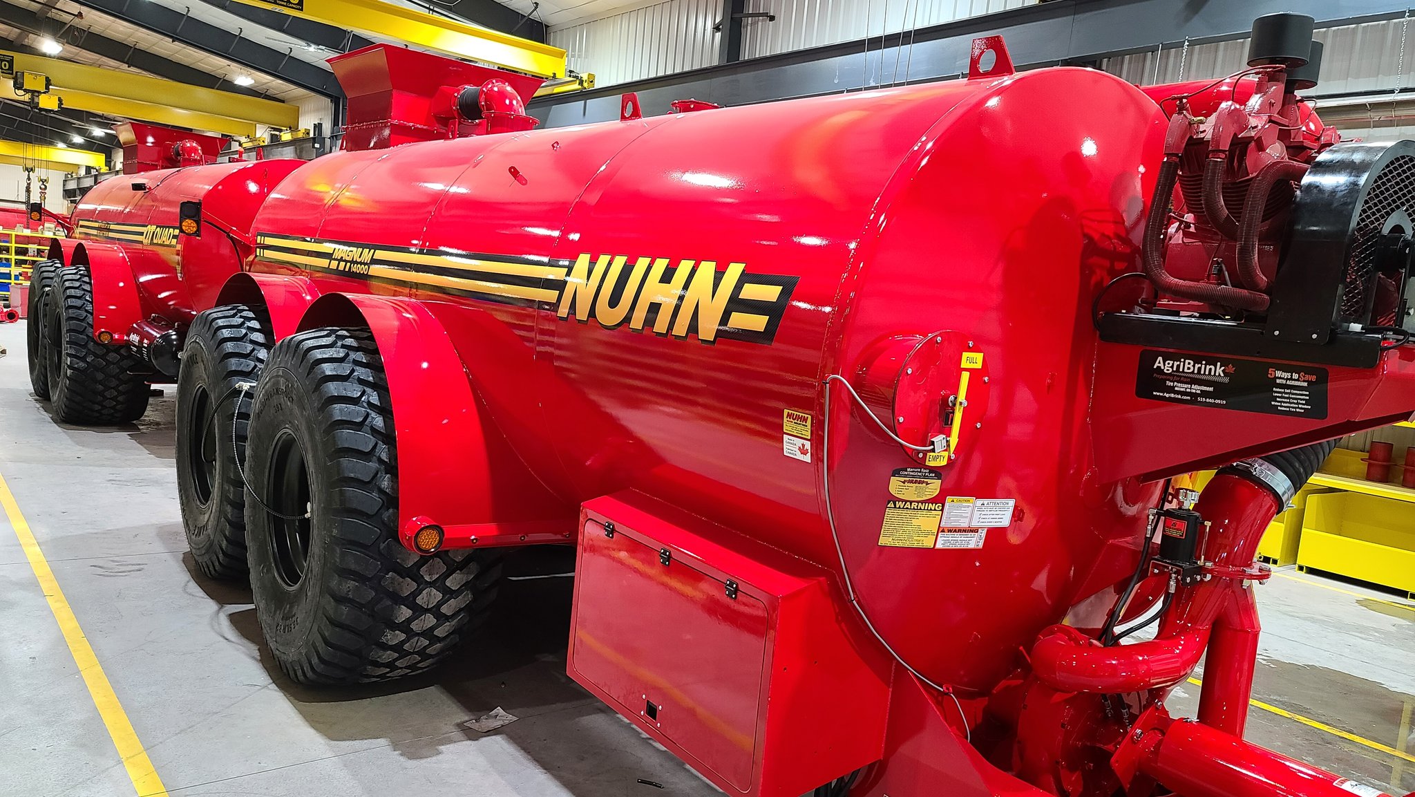 Perth Environmental - Nuhn magnum 14000 manure tank - On-the-go Tire ...